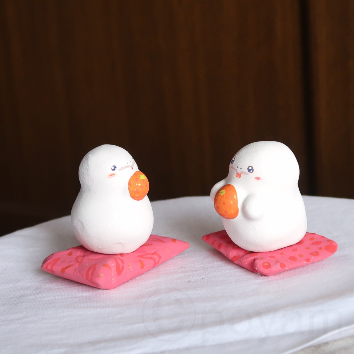 poyam/まんじゅうおばけ鏡もち | 贈りモノ雑貨店LISULISU