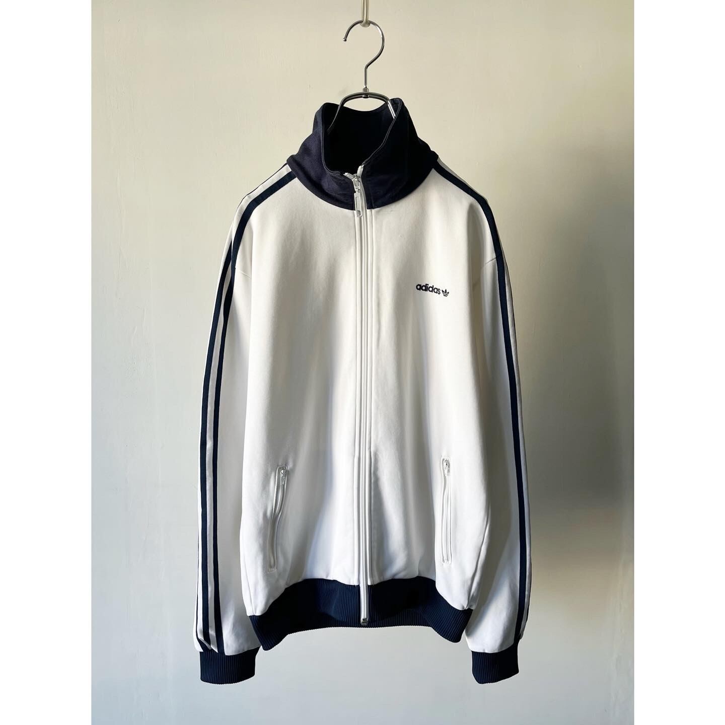 -adidas- 2tone track jacket | Pay ID