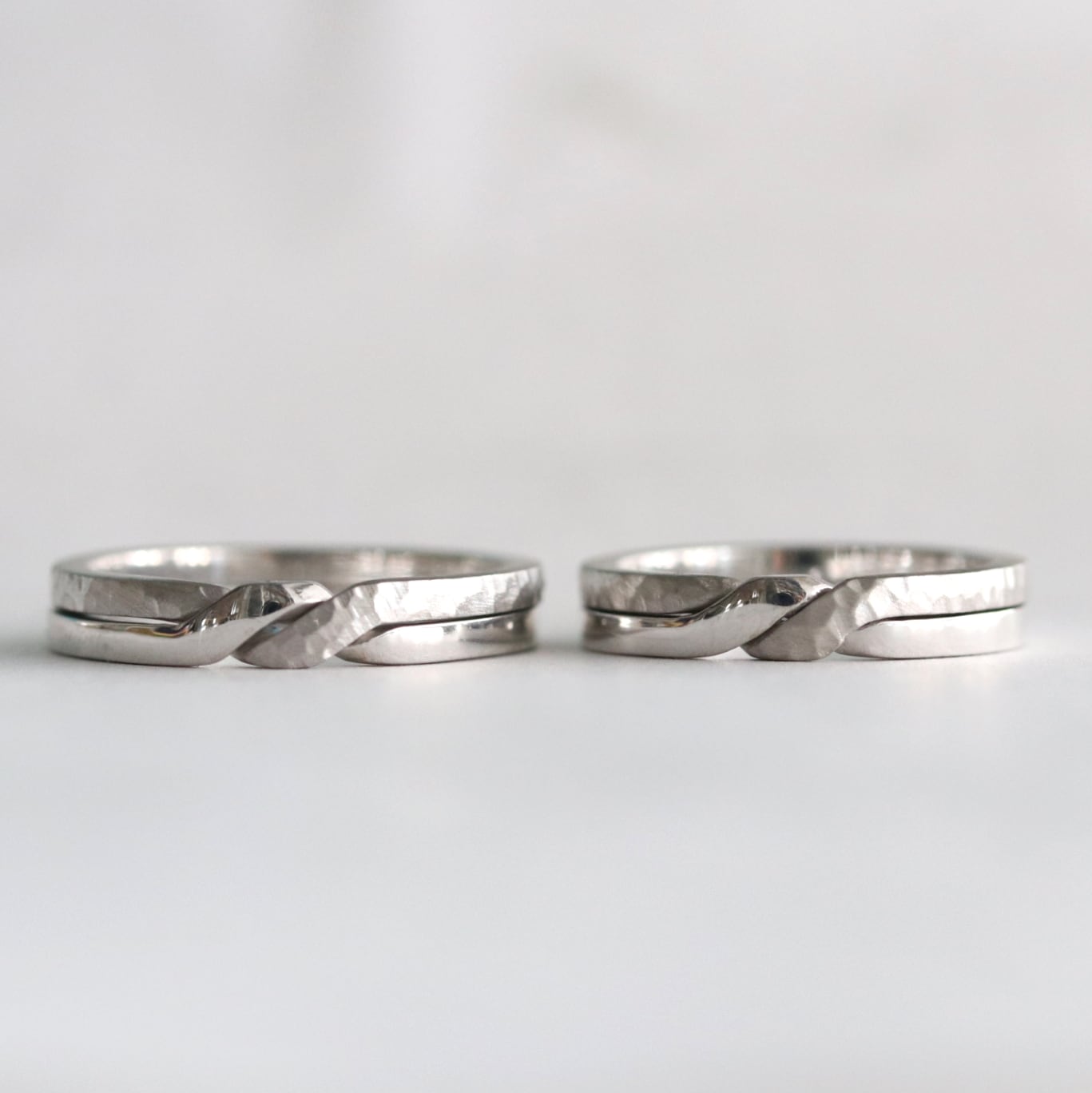 結婚指輪】ギメルリング_槌目_Pt900 | Somm Jewelry【ソム 結婚指輪】ギメルリング_槌目_Pt900 | Somm Jewelry【ソム