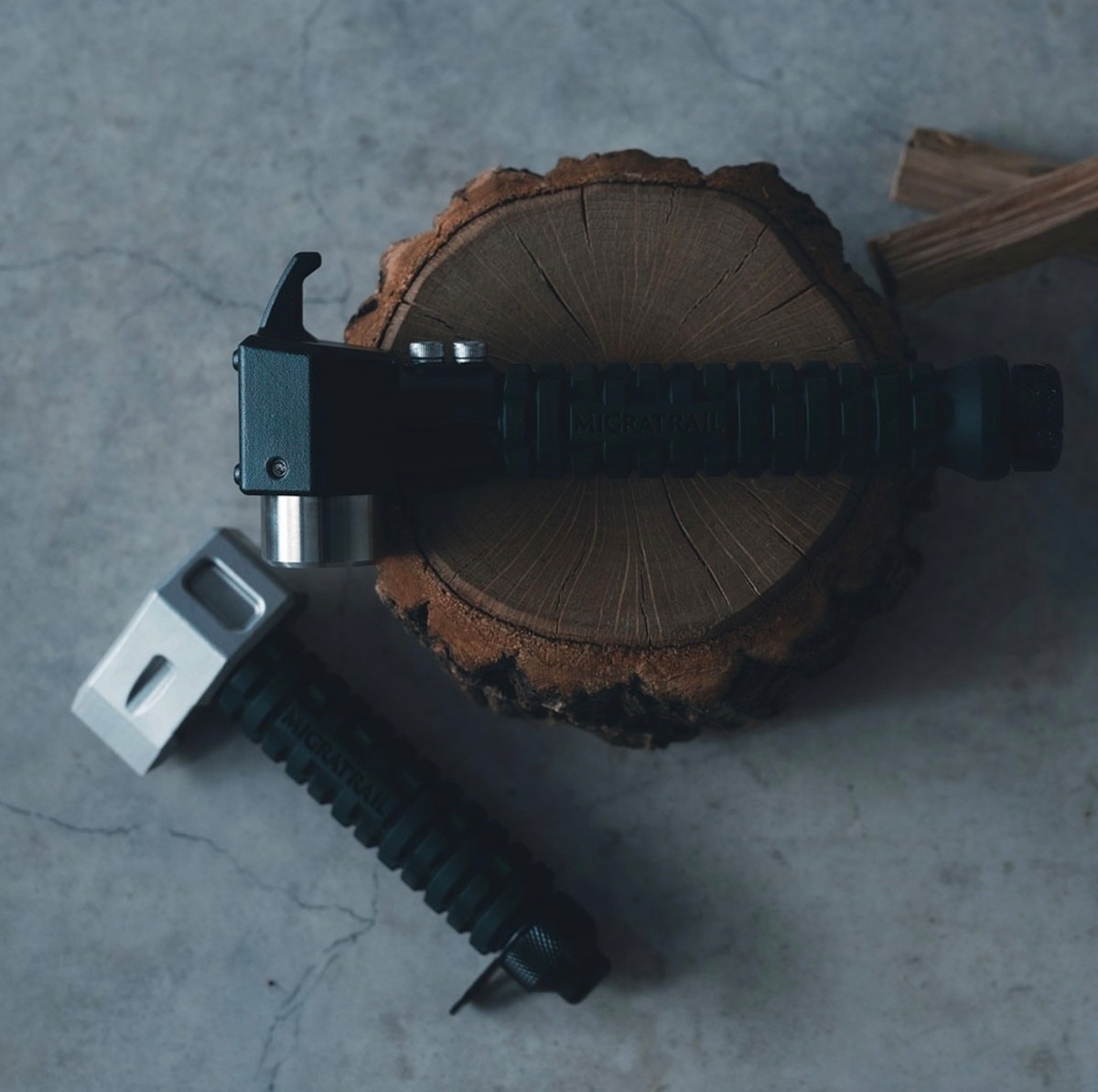 Variant Hammer black | capsul online