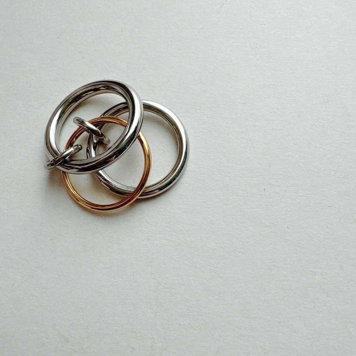 bicolor trinity ring | eclacoco