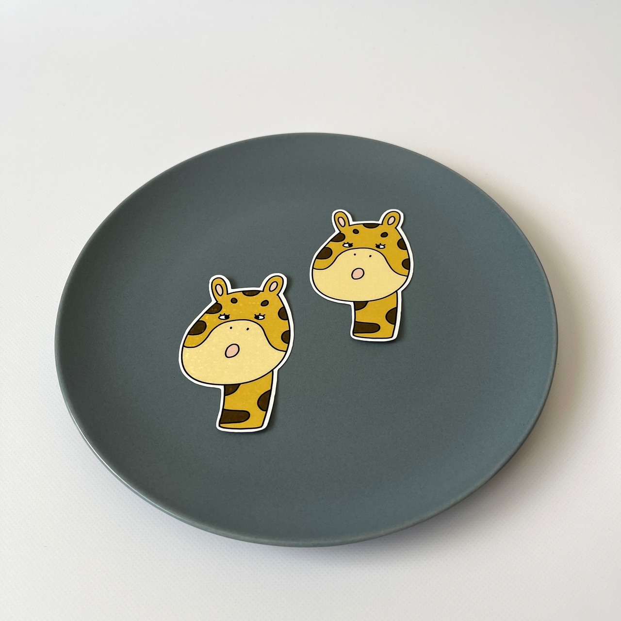 きらきらキリンのステッカー | mugi