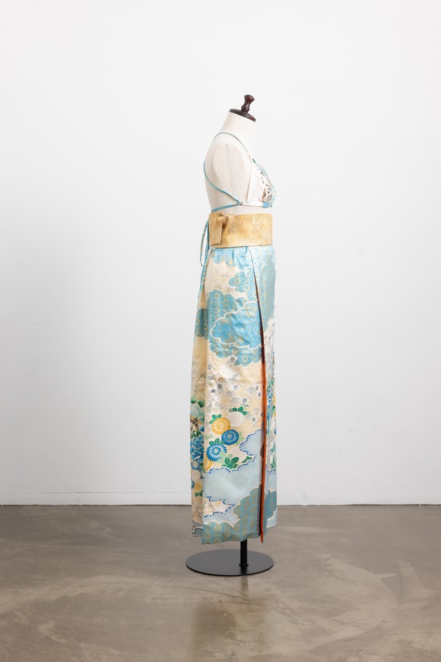 Furisode Dress with Gold Foil Pattern Blue 振り袖ドレス 金箔柄 青 | ちはやchihaya