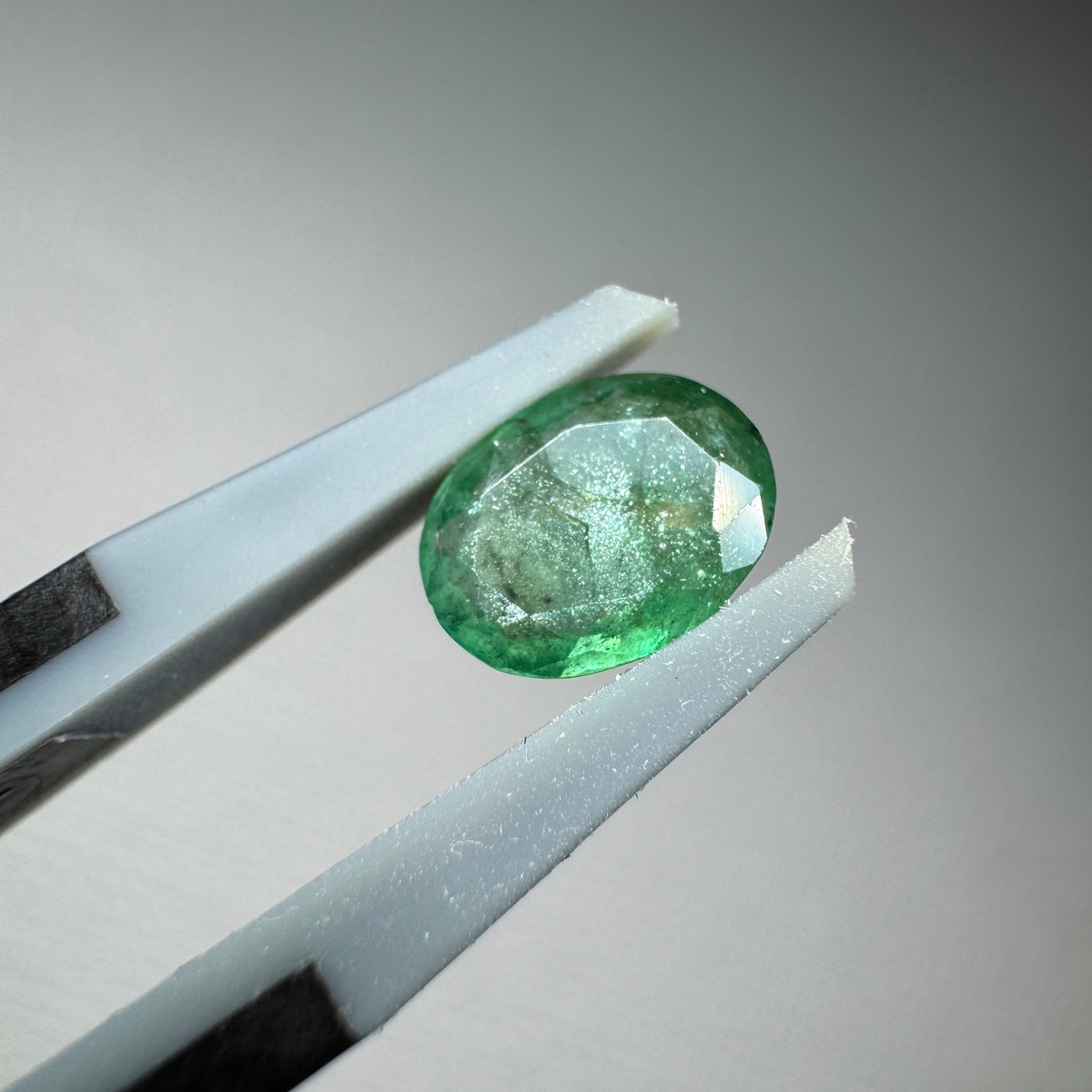 エメラルドサンストーン 〜ラメラメの壁〜 0.54ct | GEMマニ屋