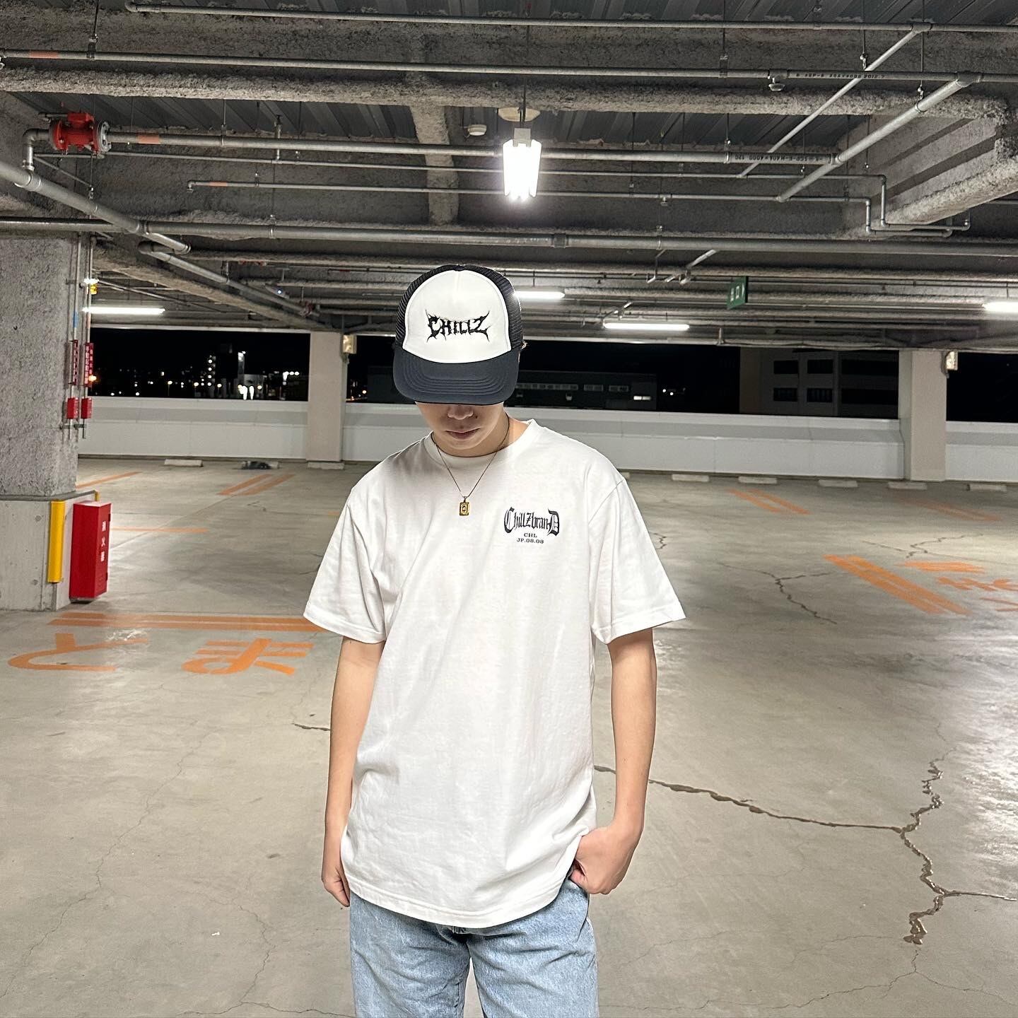 chillz basic logo Tee/White | chillz brand