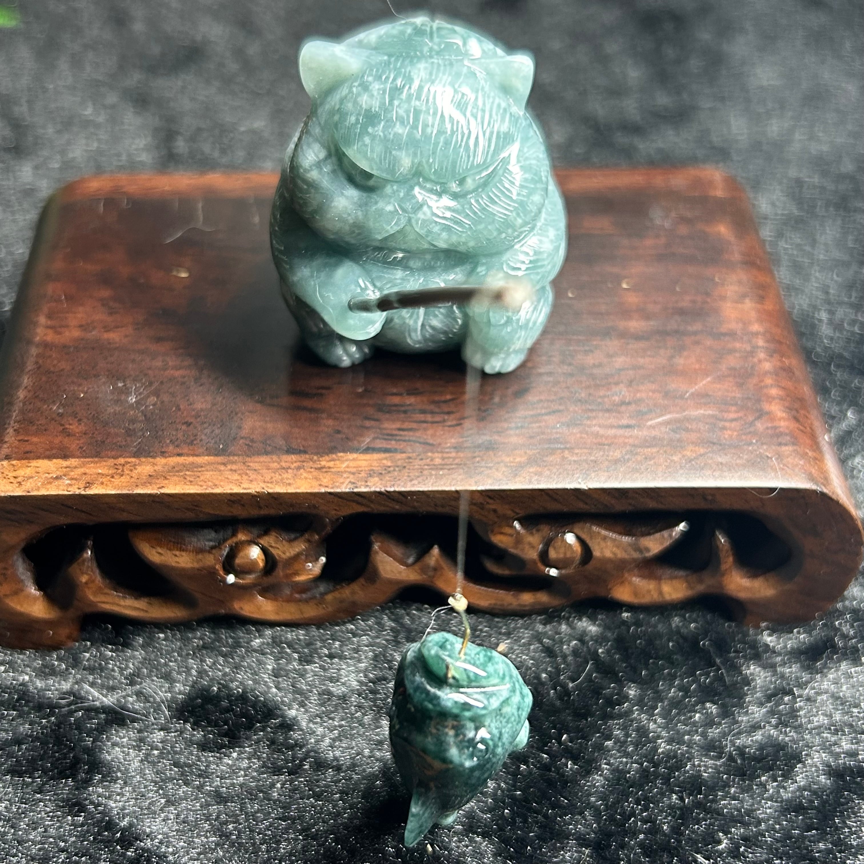 本翡翠ピアス k18 ダイヤ ミャンマー産 氷種 陽緑 高級品 本翡翠ピアス k18 ダイヤ ミャンマー産 氷種 陽緑 高級品