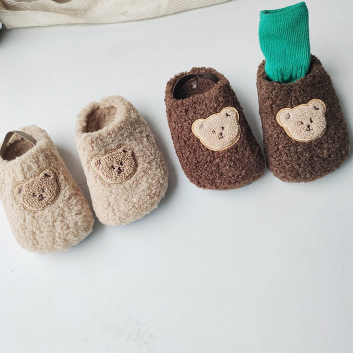 もこもこくまさんroom shoes | chouchoubear