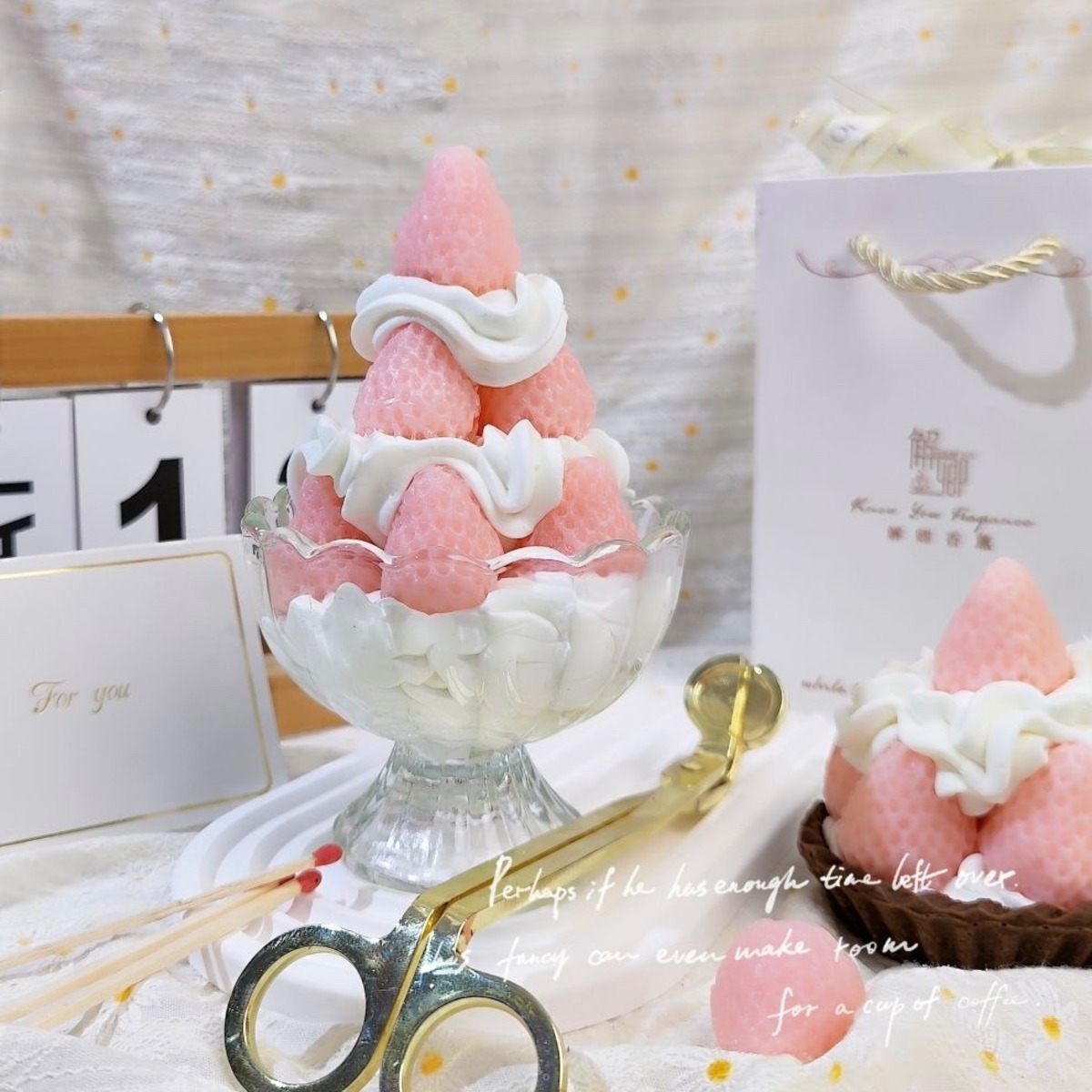 ピンクいちごパフェアロマキャンドル | hareshop