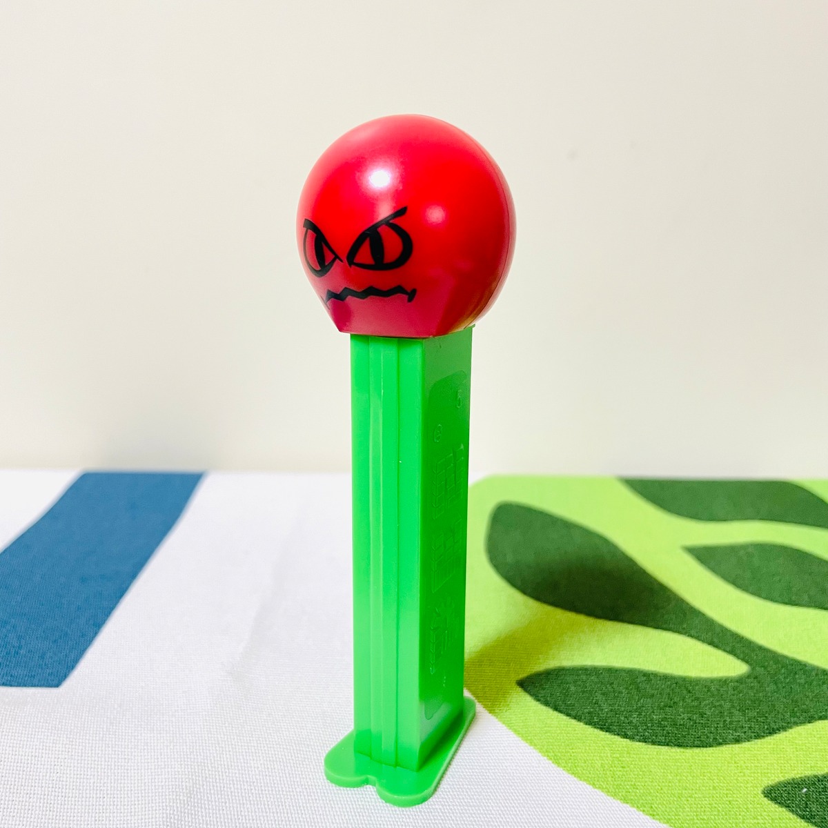 FUNKY FACES "ANGRY FACE" PEZ DISPENSER ファンキーフェイス 怒った顔 ペッツ 2000年代 | ライナス ...