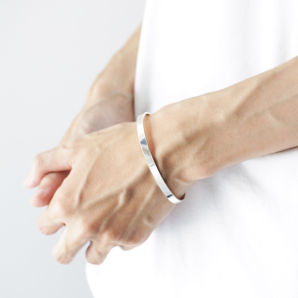 ERA./S&C FLAT BANGLE LONG | TheWeft