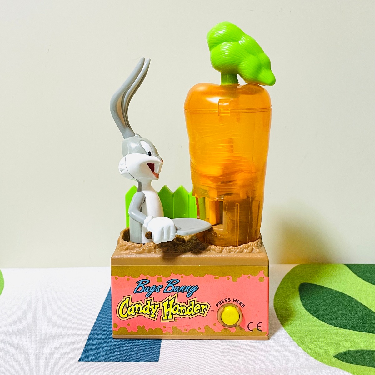 BUGS BUNNY CANDY HANDER バッグスバニー キャンディーハンダー ディスペンサー 1998年 LOONY TUNES ...