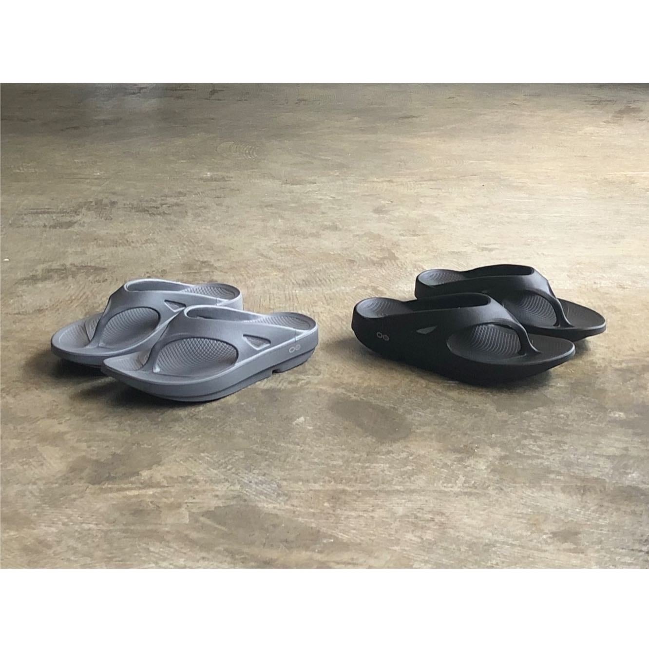 OOFOS(ウーフォス）MENS OOriginal Recovery Sandals SLATE&BLACK | AUTHENTIC ...