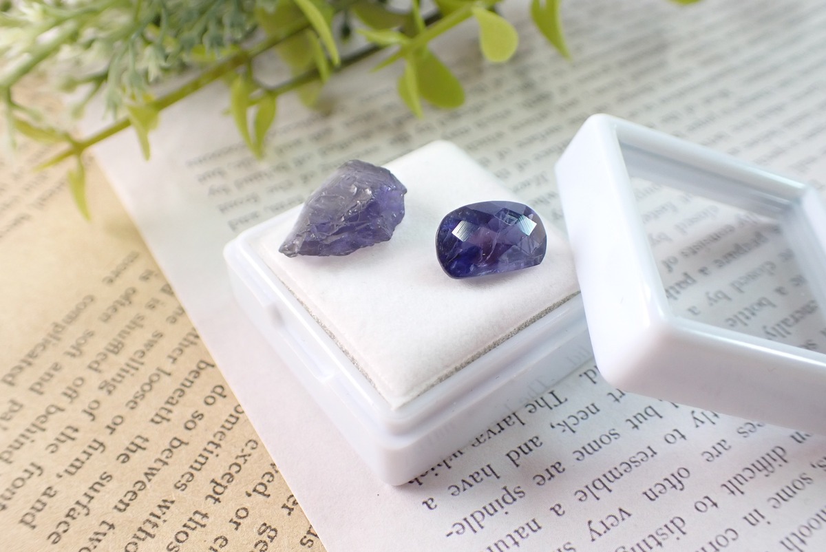 【原石セット】アイオライト 2.17ct/3.34ct [C2−62] | differencee(ディファレンシー)