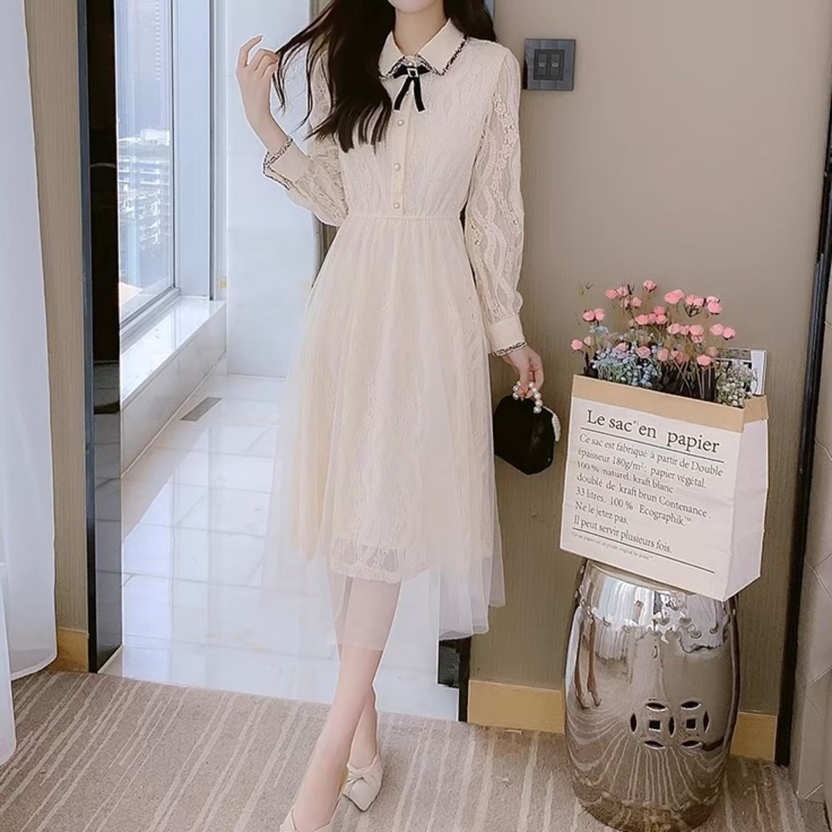 レース生地ボウタイスタンドカラーAラインワンピース A00479 | SproutStyle