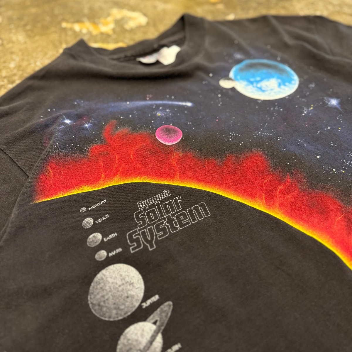 【太陽系解説】90's Dynamic Solar System T-shirt | spike osu