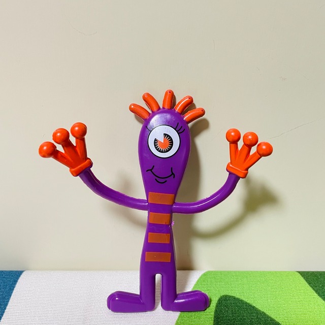 PURPLE ALIEN BENDABLE FIGURE 紫のエイリアン 宇宙人 ベンダブル フィギュアポーザブル くねくね人形 | ライナス ...