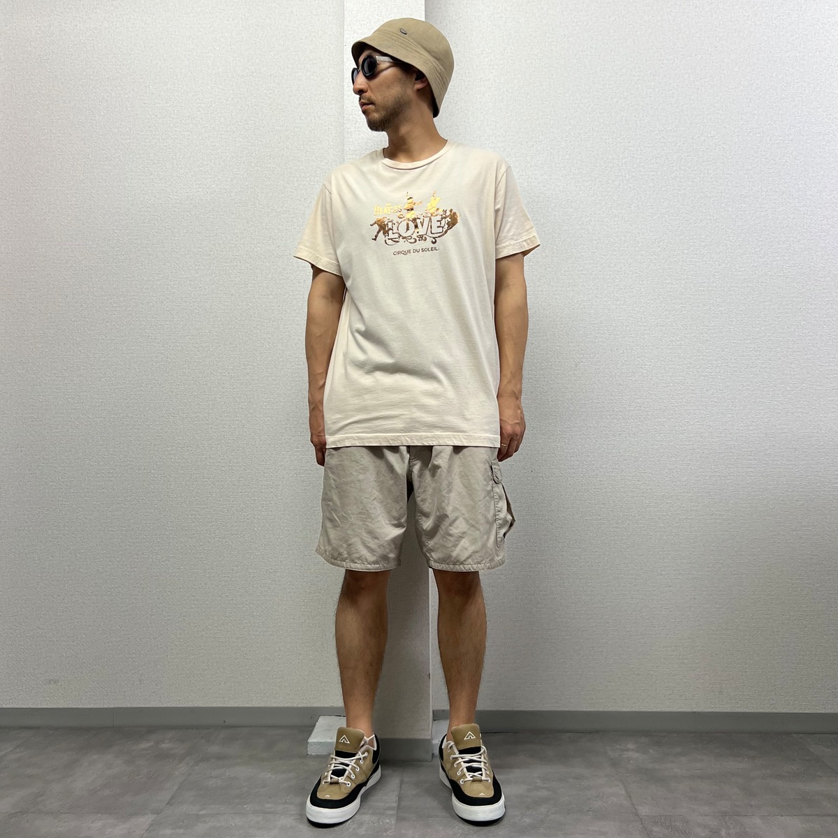 日本未発売ビートルズシルクドソレイユミュージカルTシャツ古着音楽バンドツアー | COMESEE