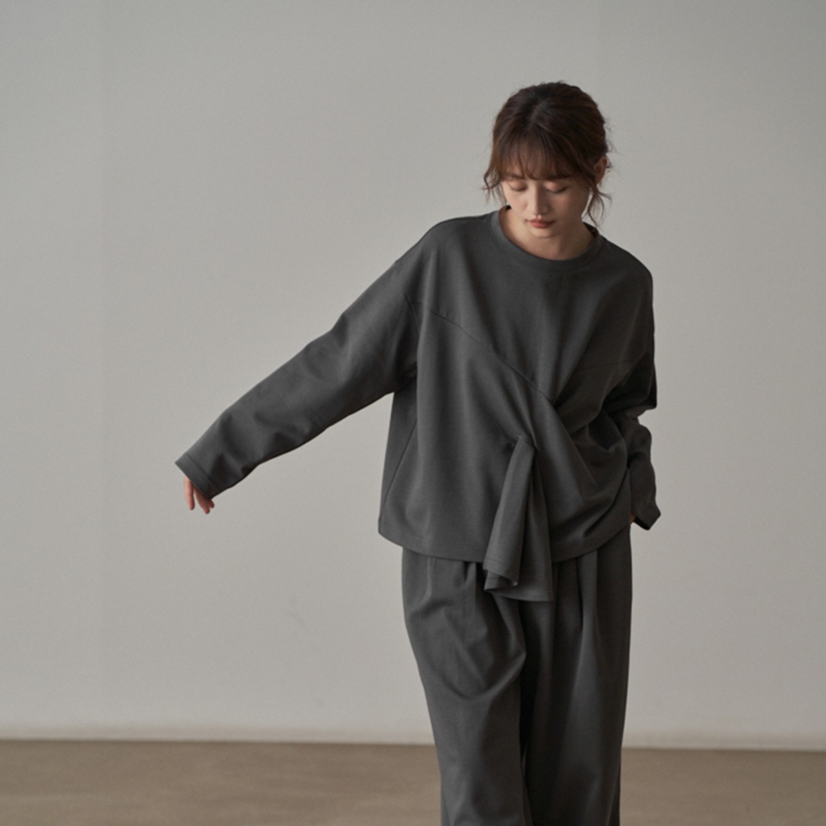 Hello Van Goghデザインセンスアシンメトリートレーナーパンツセットアップ | freetour