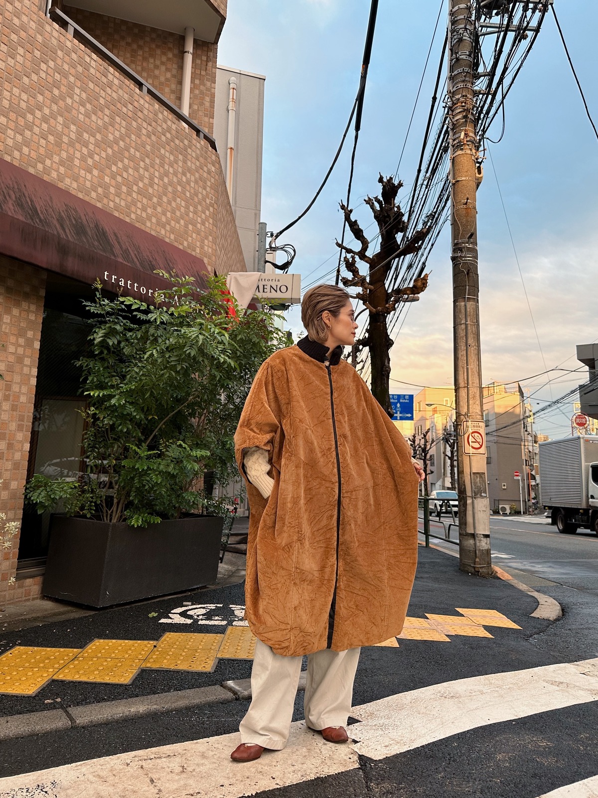 （OT1139）corduroy poncho (reversible) | OVERLAP CLOTHING