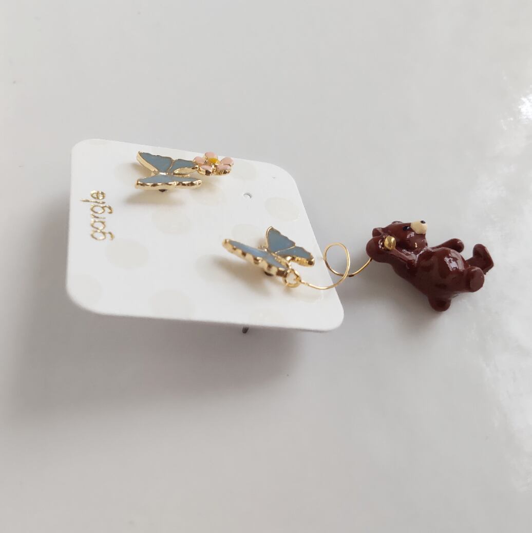 gargle チョウと遊ぶくま ピアス ガーグル ブラウン 送料無料 | 京都のかわいい雑貨屋さん ミハスピトゥー mijaspittoo