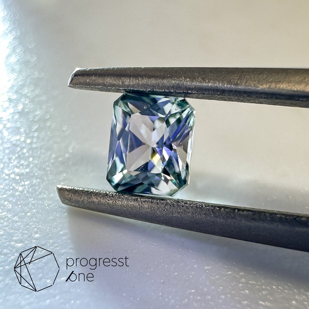 ブルーコーネルピン0.32ct | progresstone