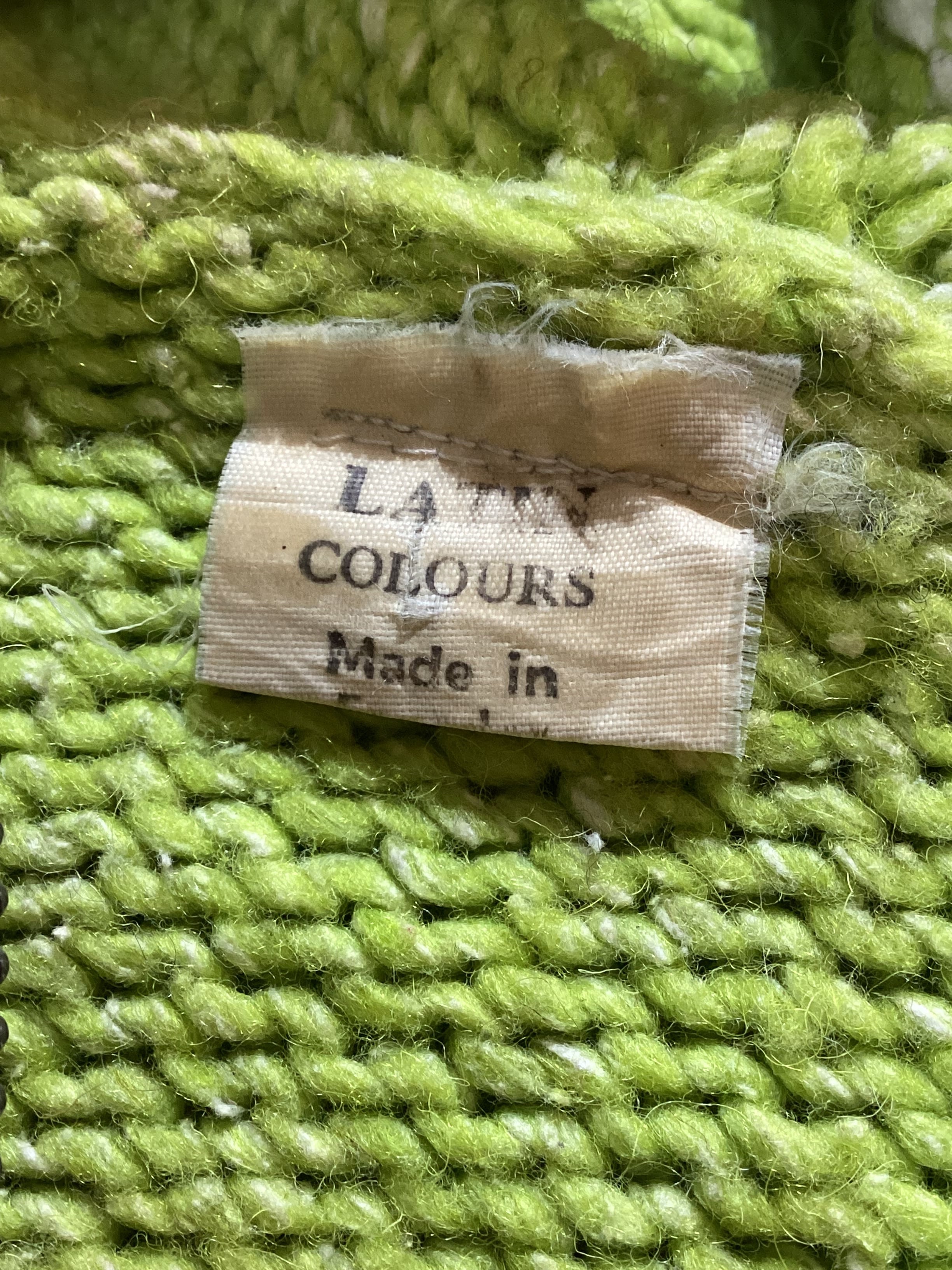 Ecuador hand knit daisy zip parka | room108