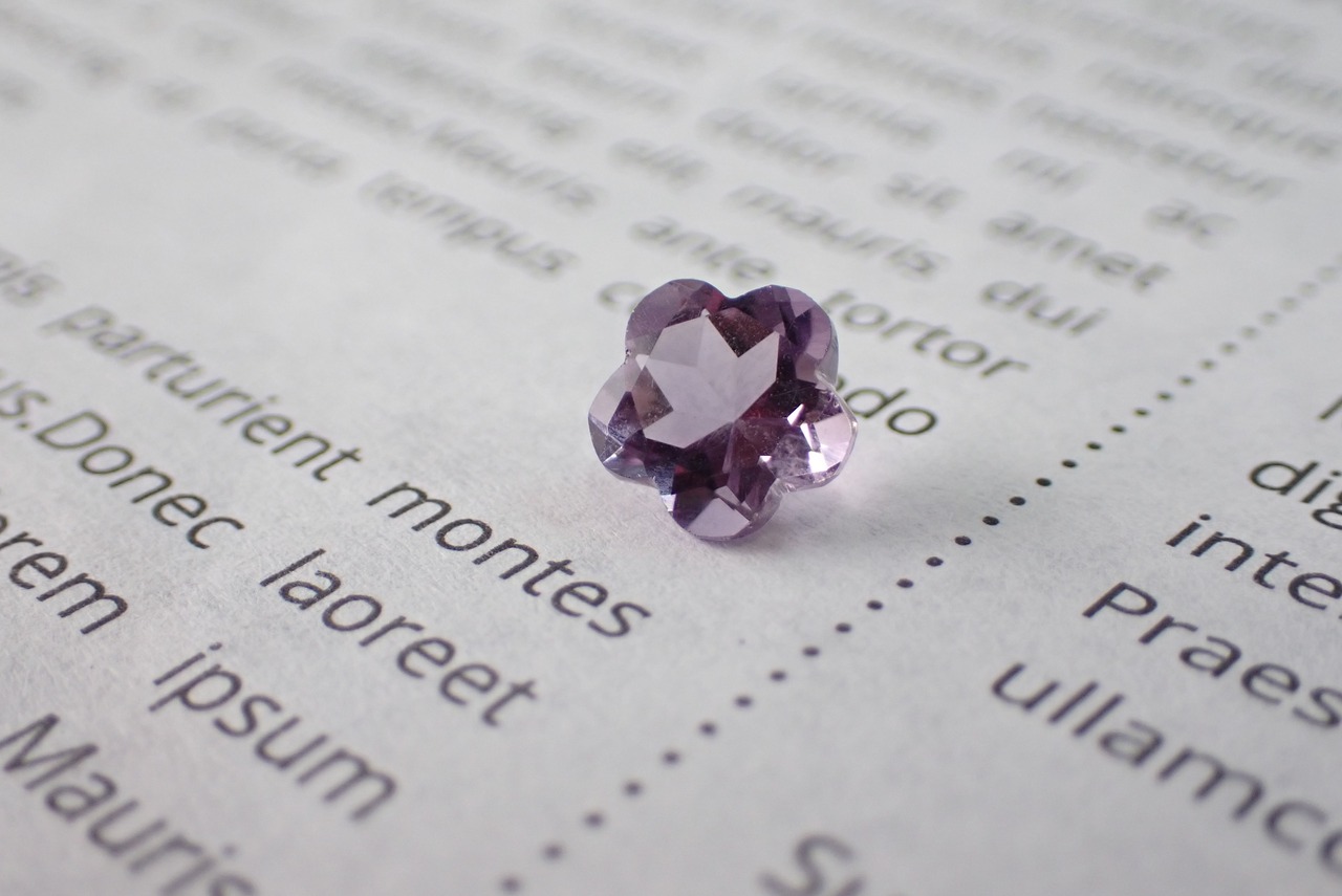 アメジスト（フラワーカット） 1.19ct [C2‐413] | differencee(ディファレンシー)