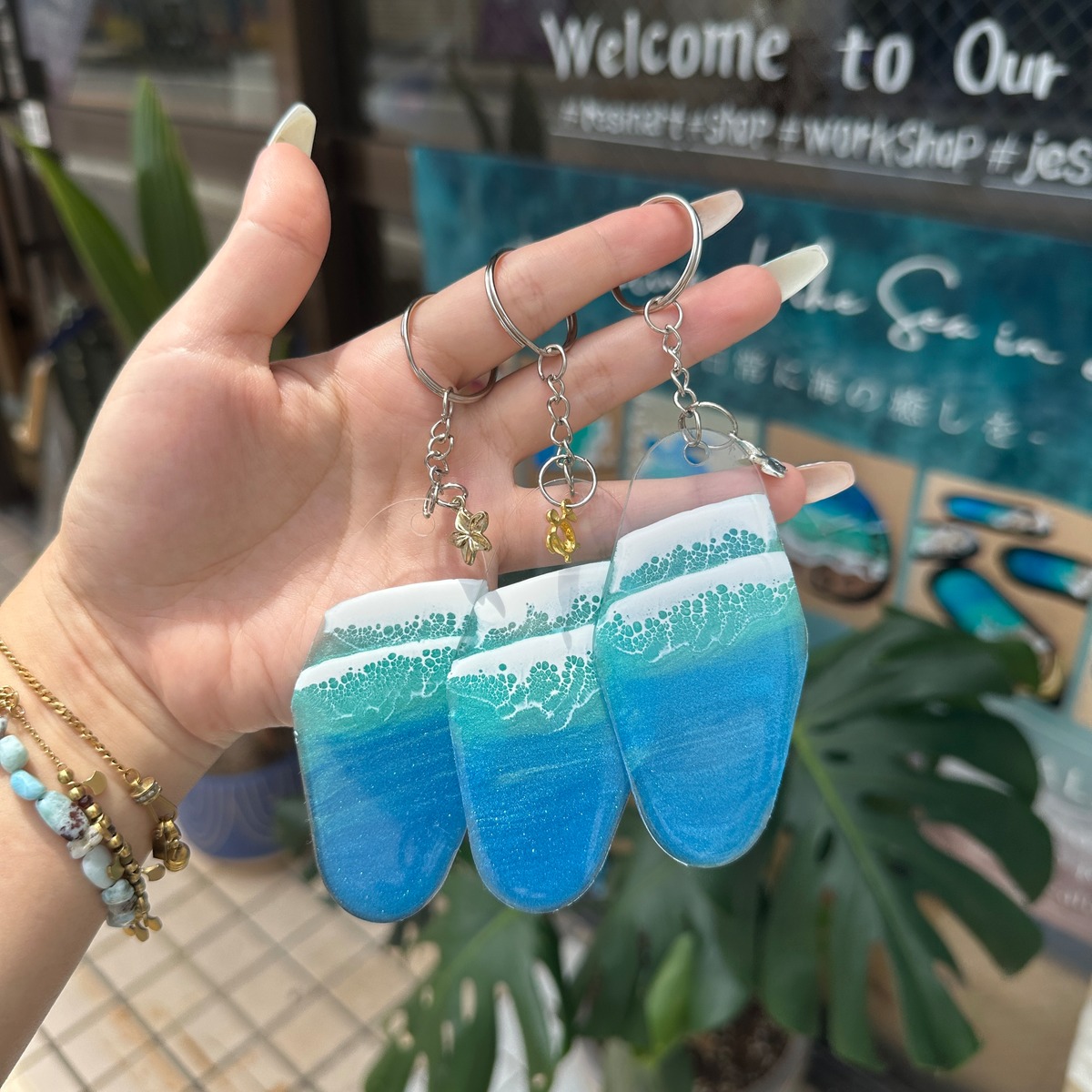 130.Ocean Clear Keyring | SEALLY.