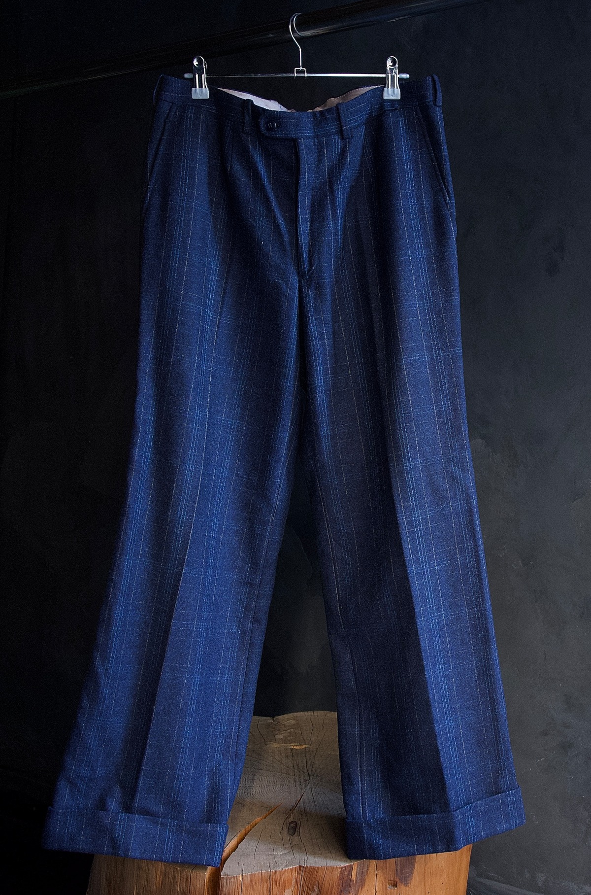 ITALY Sartoria Blue Check Wool Flared Slacks | FOLLIEE.