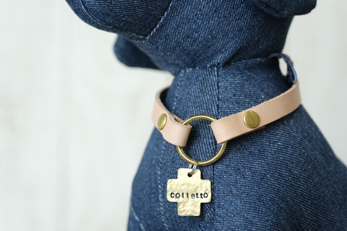 アンティークDog＆Catチョーカー＊ナチュラル 真鍮製ネームチャーム付（クロスタイプ） | cookie's by colletto