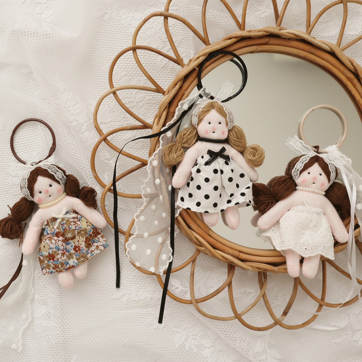doll key ring | favori