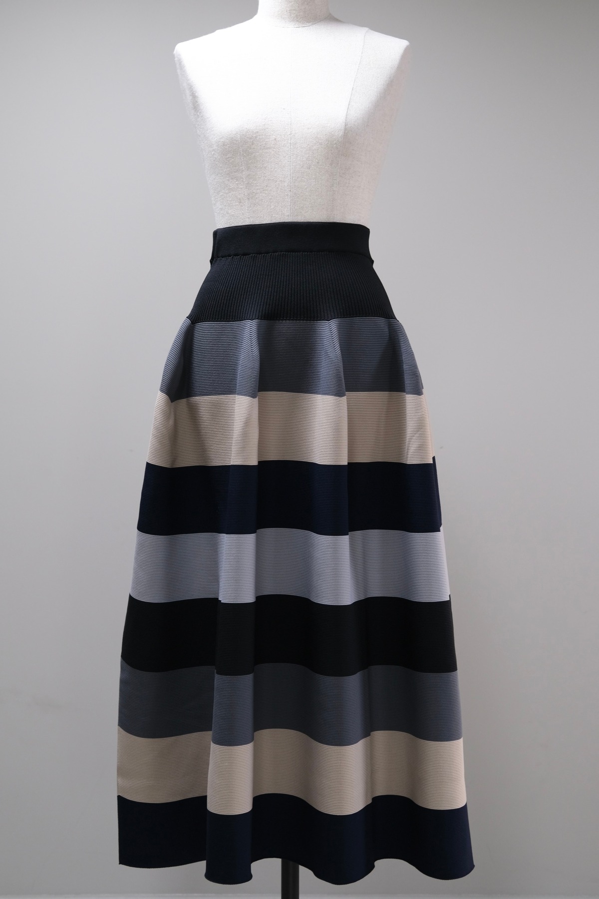 【CFCL】POTTERY SKIRT 1 - black multi | loop