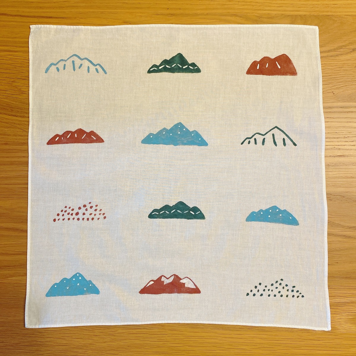 【1点もの】お山ハンカチ小（A） | MUSHIKO SHOP