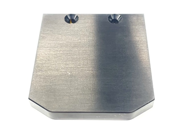 【RC926】RDX用真鍮製HWトラクショントップデッキ ブラック KN-RDX02 | RC926 WEB SHOP