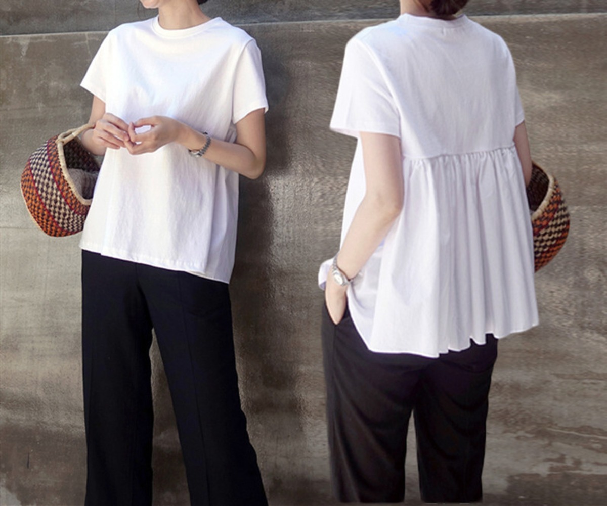 後ろにフリルが付いたTシャツ | misire