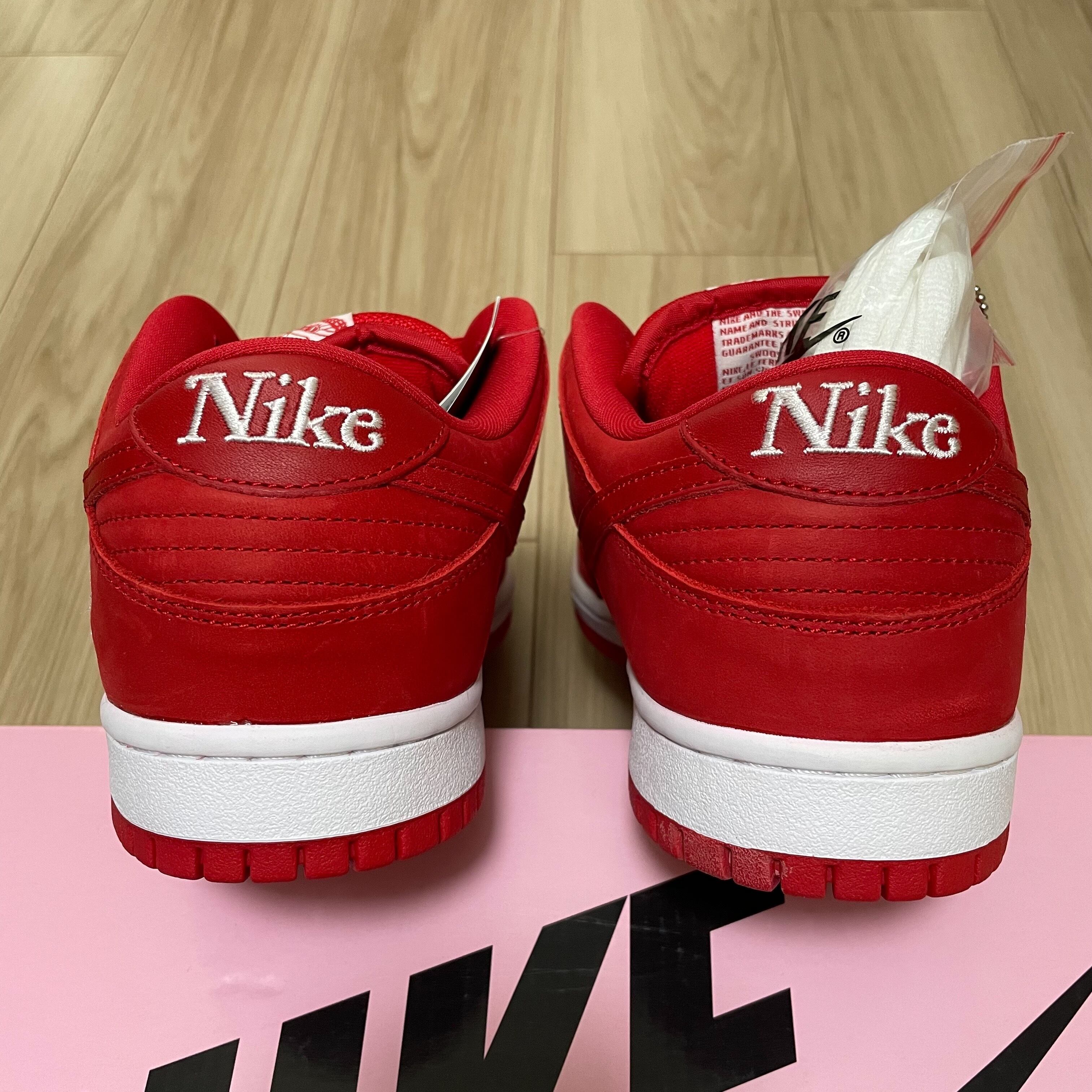 ×GIRLS DON'T CRY SB DUNK LOW PRO QS RED | Nova Plug