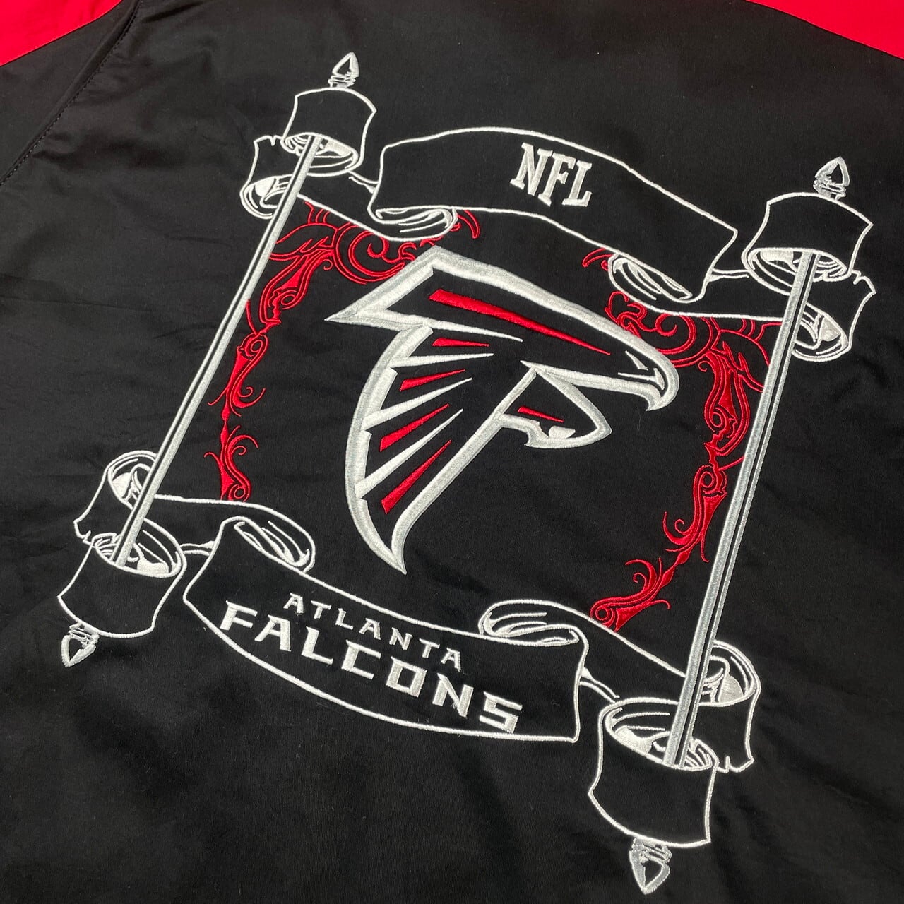 ビッグサイズ NFL ATLANTA FALCONS チームロゴ刺繍 半袖シャツ メンズ2XL 古着 ブラック×レッド 黒 赤 大きいサイズ ...