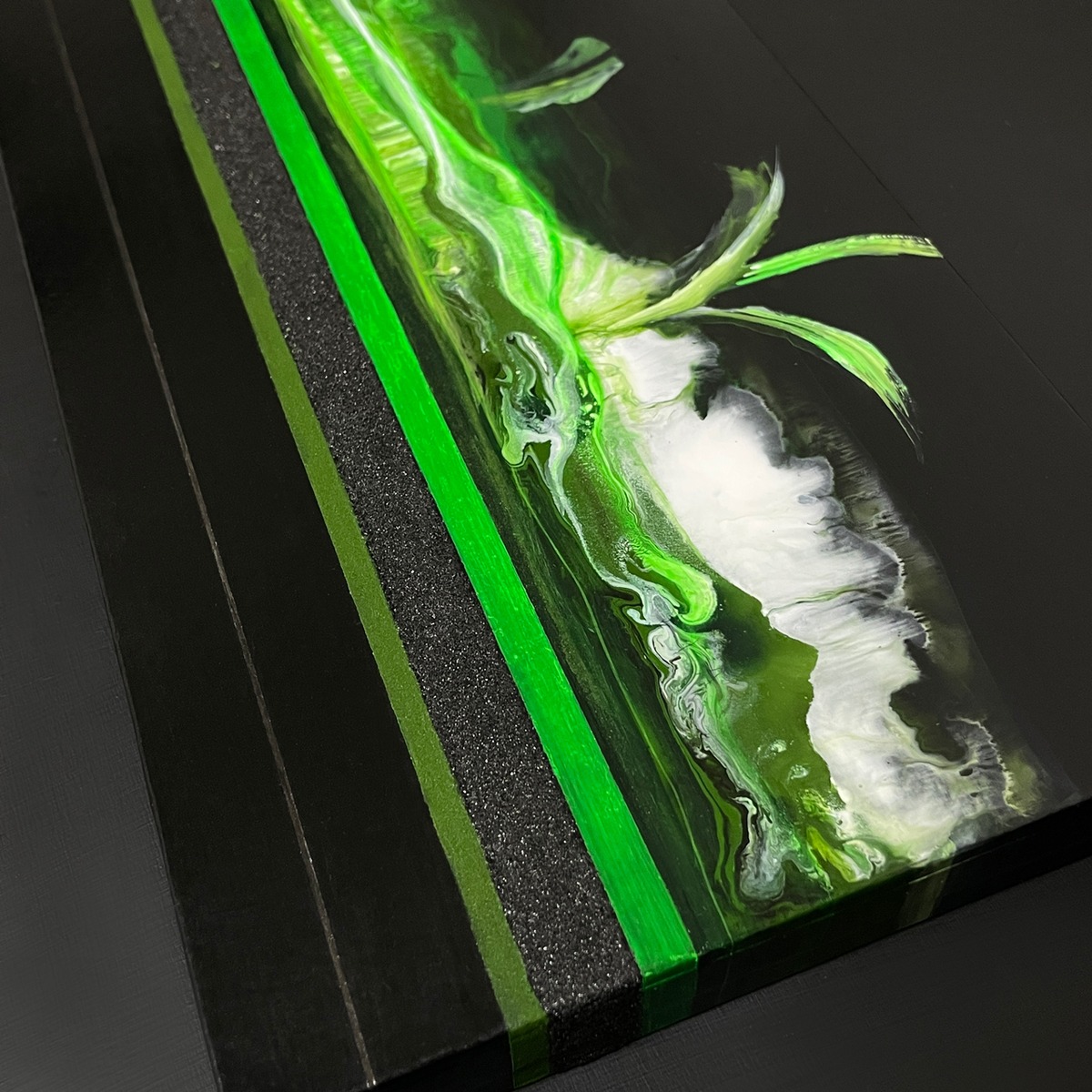 green line #2 | maro