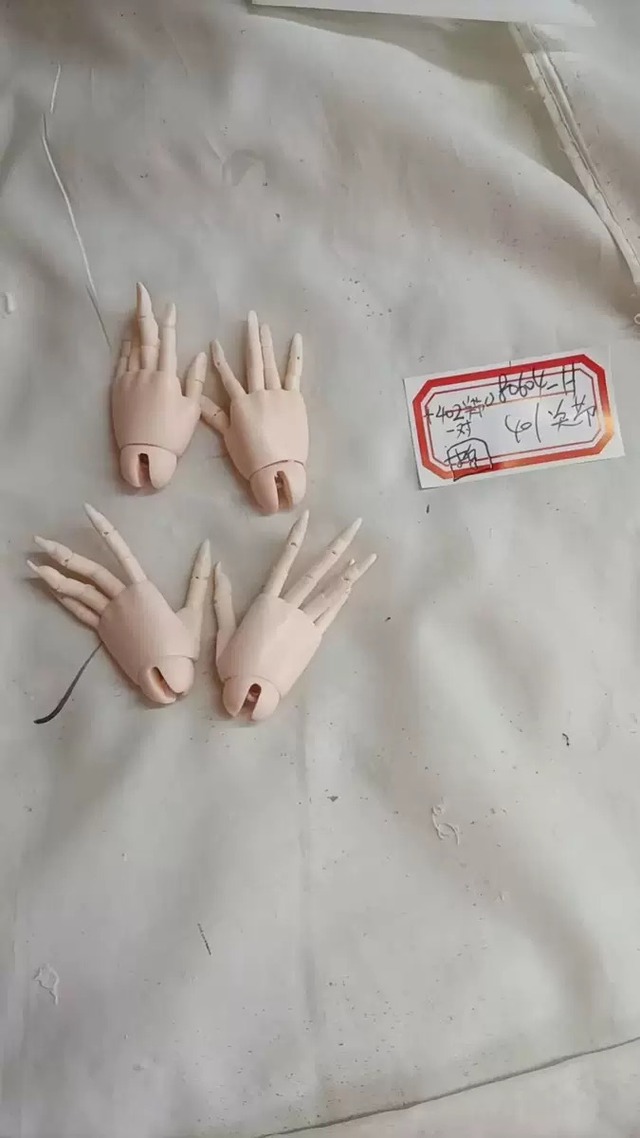 可動式！動く！ドール ハンド BJD SD DD 1/3 1/4 球体関節人形 パーツ カスタム DOLL 手 女 男 | miodollmio