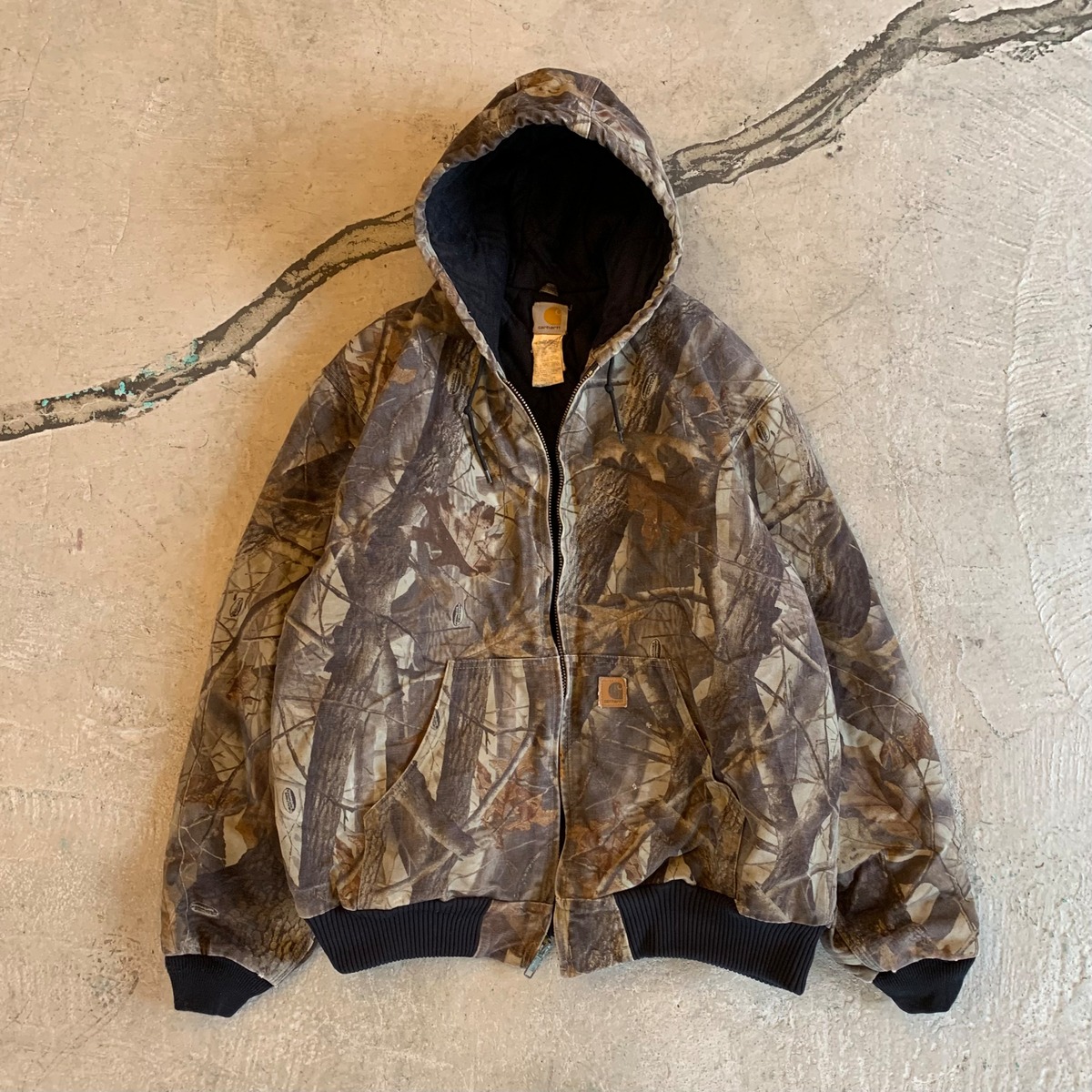 Carhartt real tree camo jacket 90's | kenzai.depot