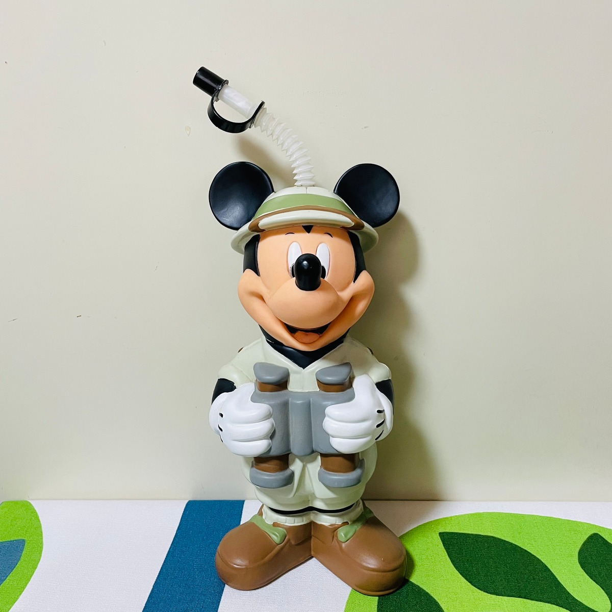 WDW SAFARI MICKEY MOUSE PLASTIC DRINK BOTTLE サファリミッキーマウス プラスチック水筒 2010 ...
