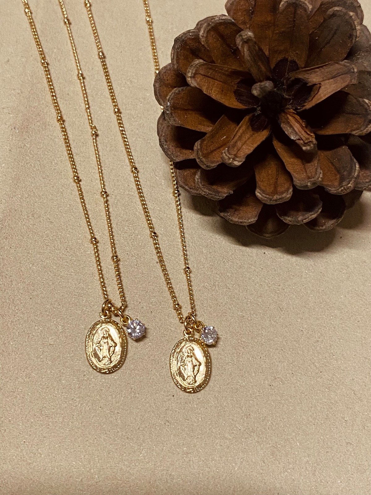 medal necklace(14kgf) | The sun kissed babes.
