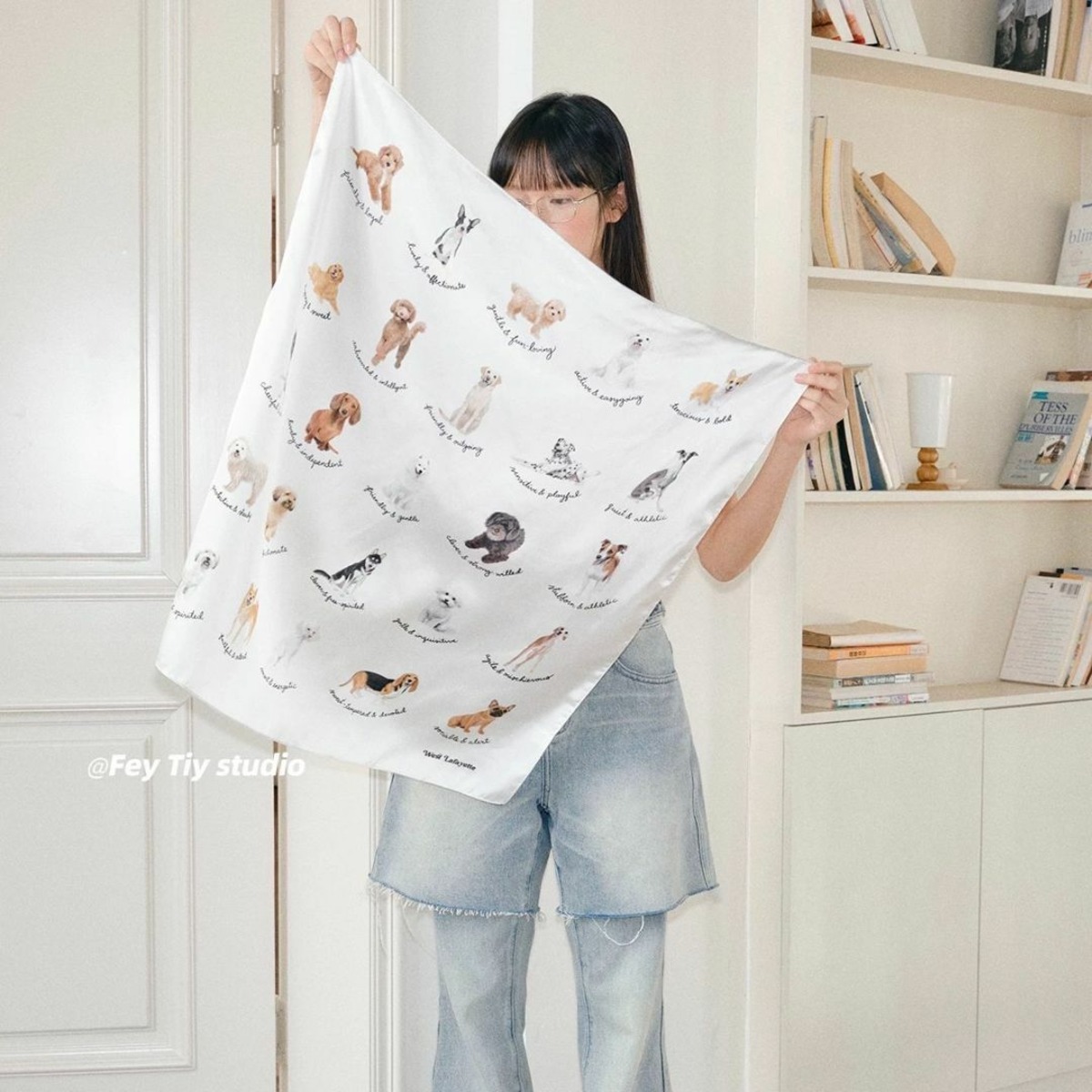 feytiy ドッグプリント 犬柄 大判スカーフ ホワイト スクエア バンダナ | Uturi -日本未入荷 海外ブランドアイテム セレクトショップ-