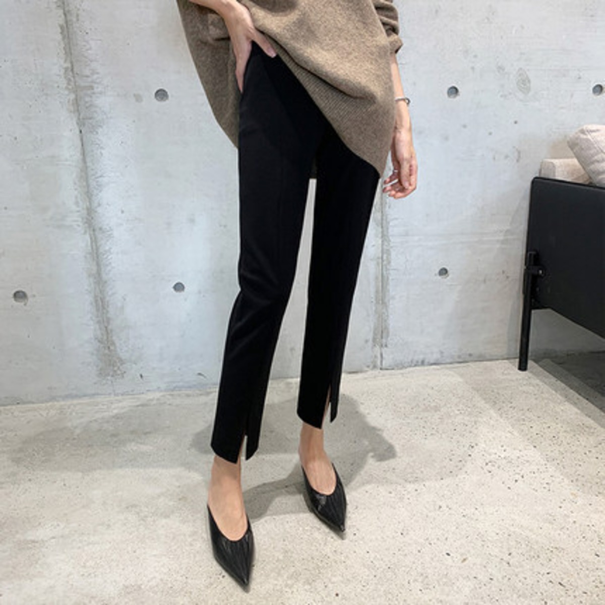 front slit stretch pants | SI SELECT