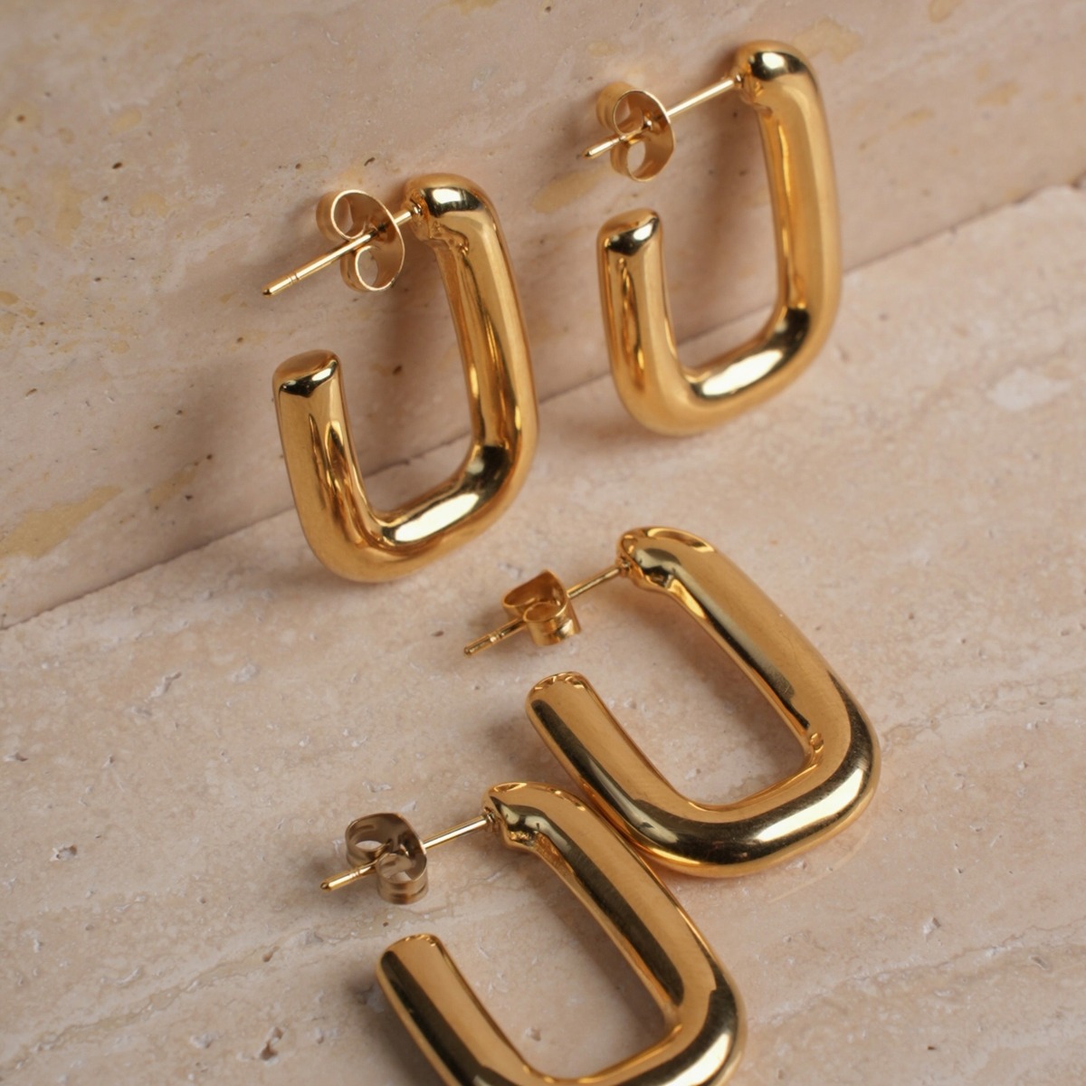 Chloe Pierce | Lunar me (ルナーミー)