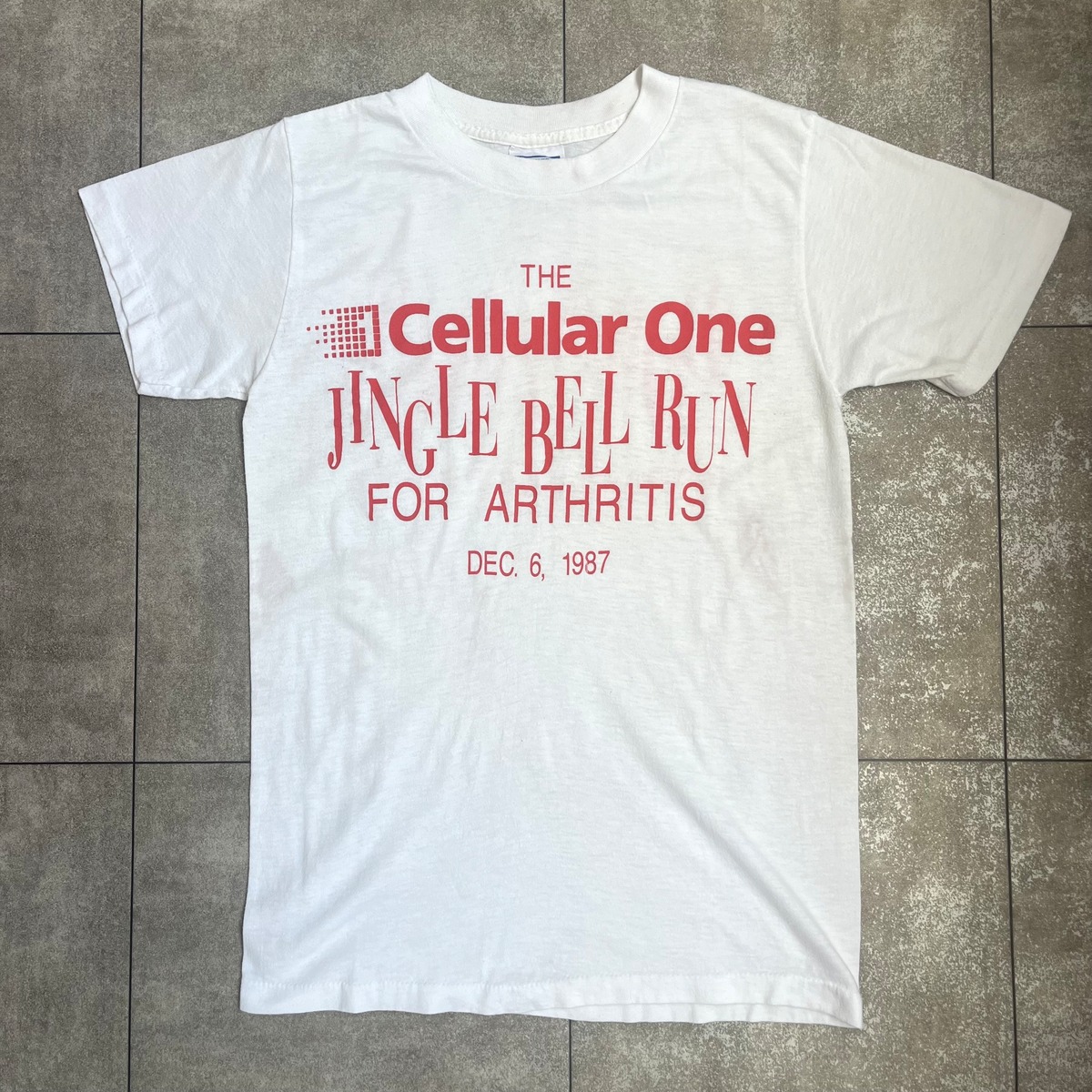 1980's "Cellular One" print T-shirt【JINGLE BELL RUN】 | Llausu