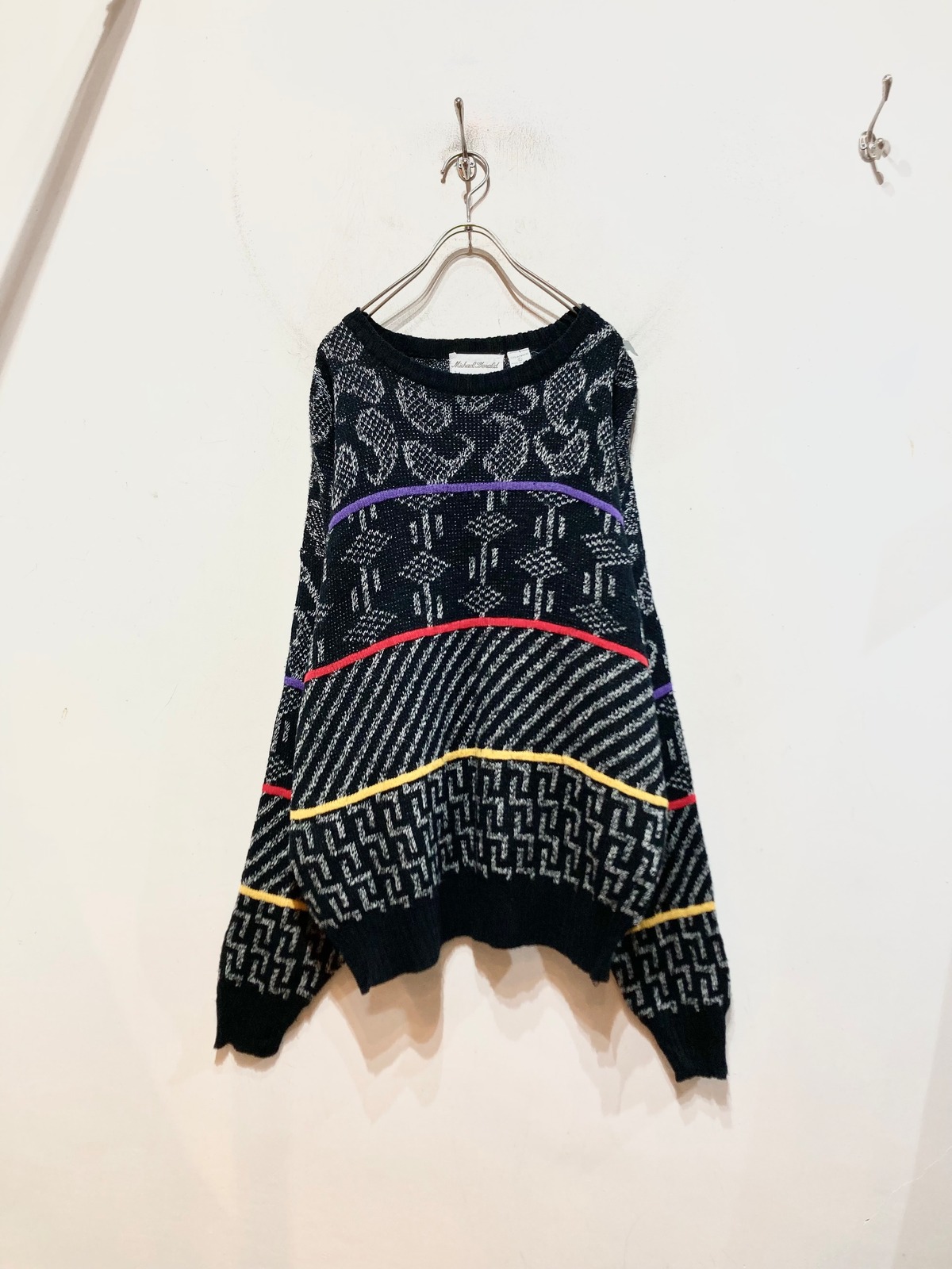 “Michael Herald” Pattern Acrylic Knit | RENGA CLOTHING STORE