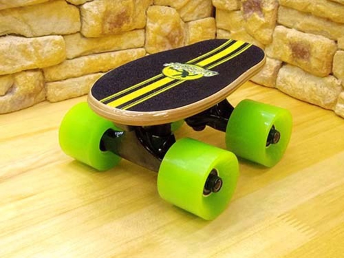Crazy Micro Skateboard S Green | rollingfoot