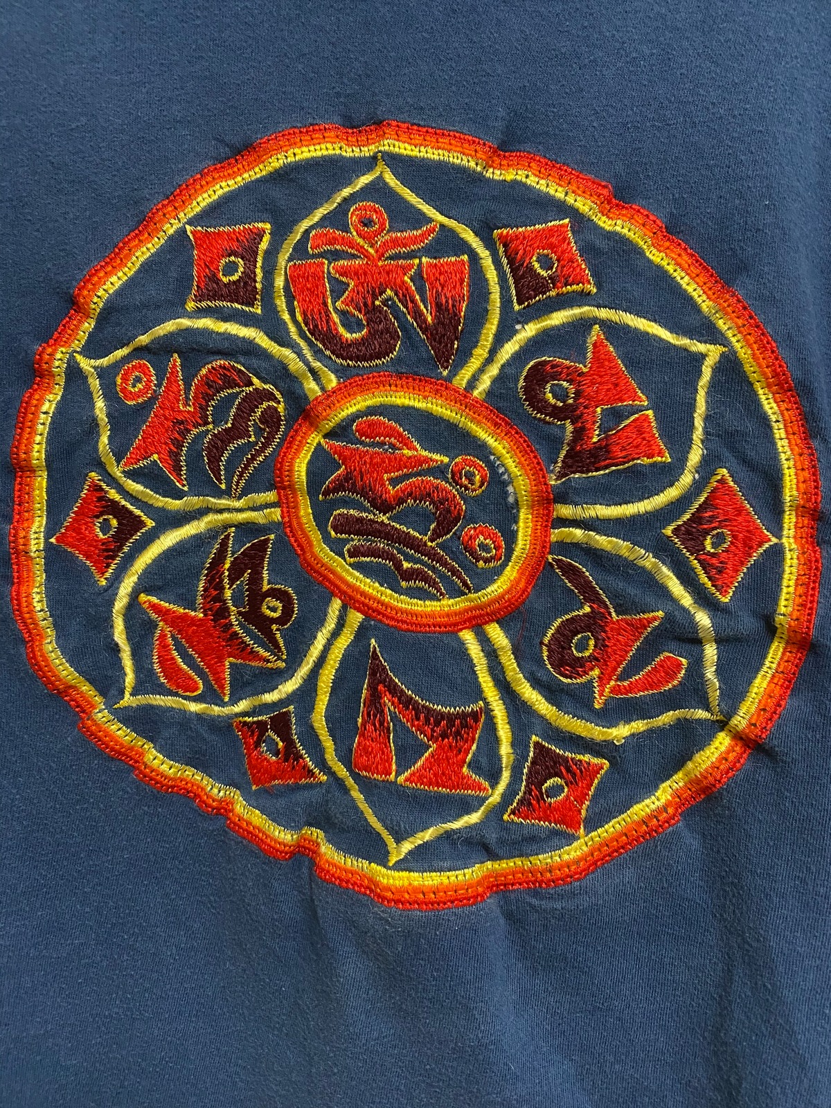 2000's Nepal psychedelic embroidery T's | NOVO！