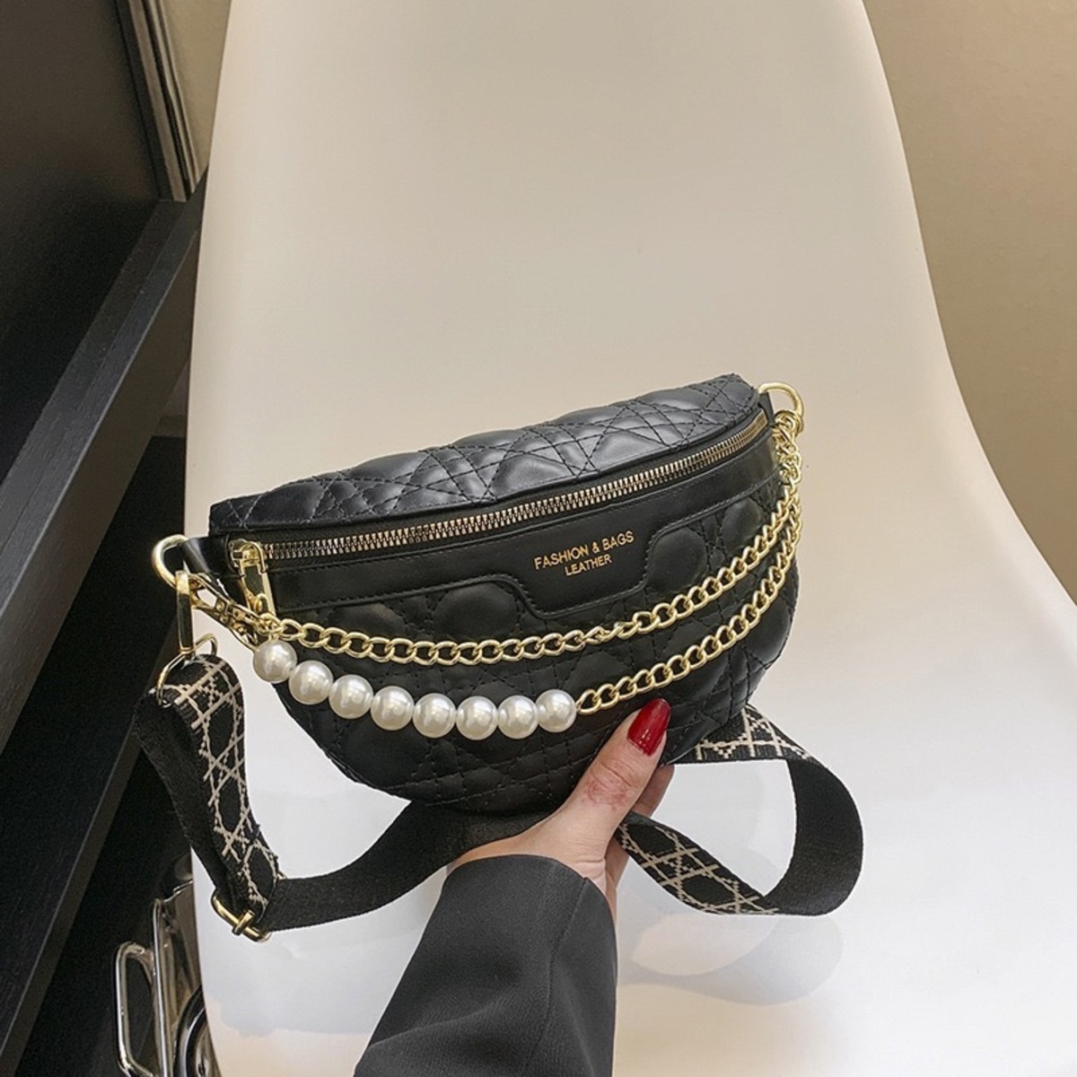 ボディバッグ ウエストポーチ ショルダー カジュアル キルティング ブラック | Ruru &Suzaku